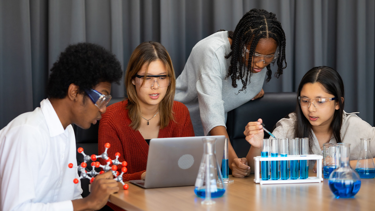 NSF grant expands STEM teacher training with full-tuition scholarships